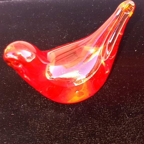 Unmarked | Accents | Vintage Red Art Glass Bird Paperweight Figurine ...
